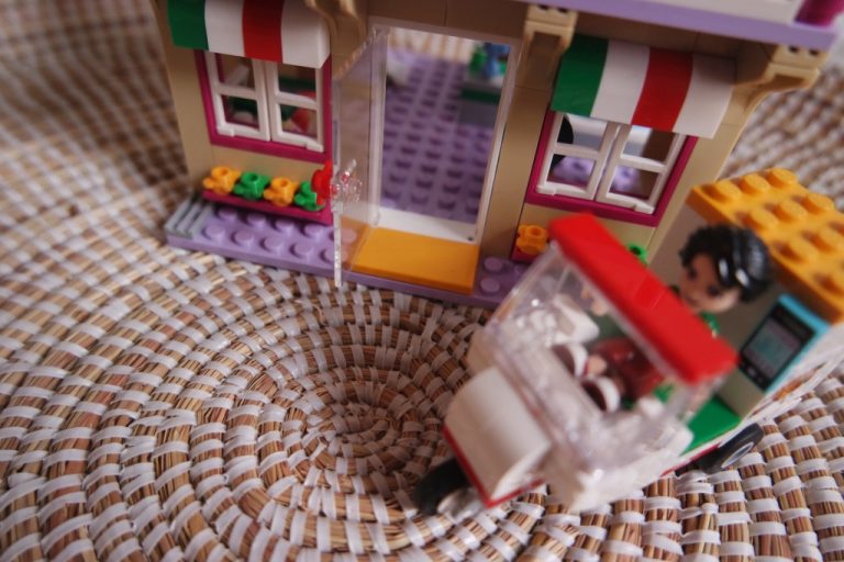 Mama blog | Nieuwe LEGO® sets, dit is de LEGO Friends pizzeria!
